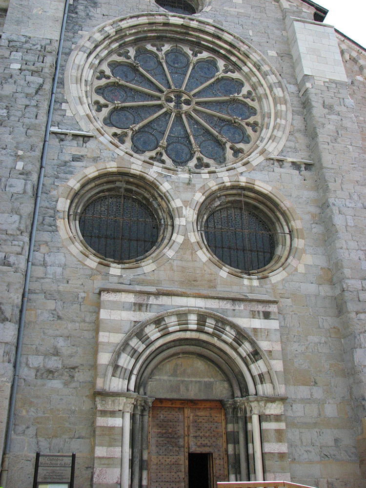 French Cathedrals and Churches - Échebrune to Évry