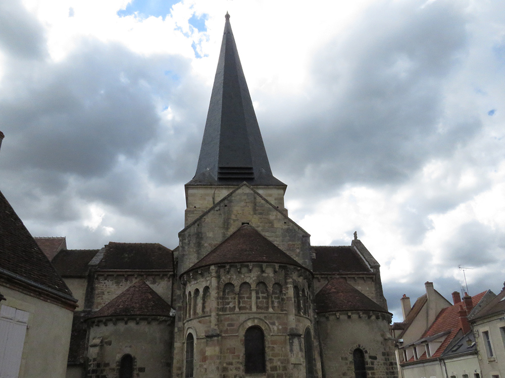 French Cathedrals and Churches - St-Amand-Montrond to St-Just-de-Valcabrère